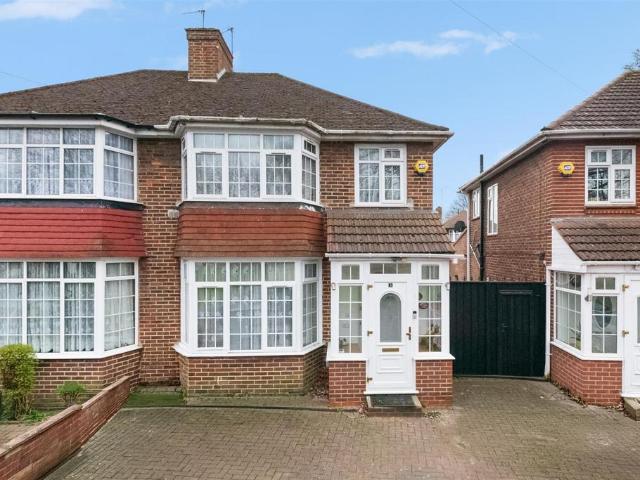 3 bedroom semi detached house for sale