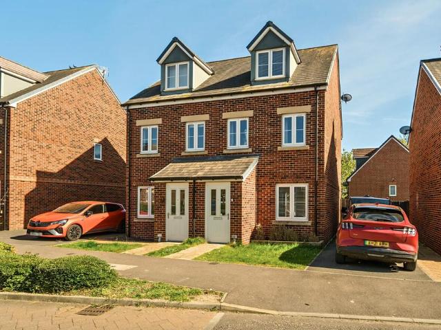 3 bedroom semi detached house for sale