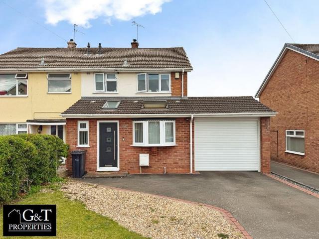 3 bedroom semi detached house for sale