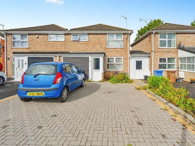 3 bedroom semi detached house for sale