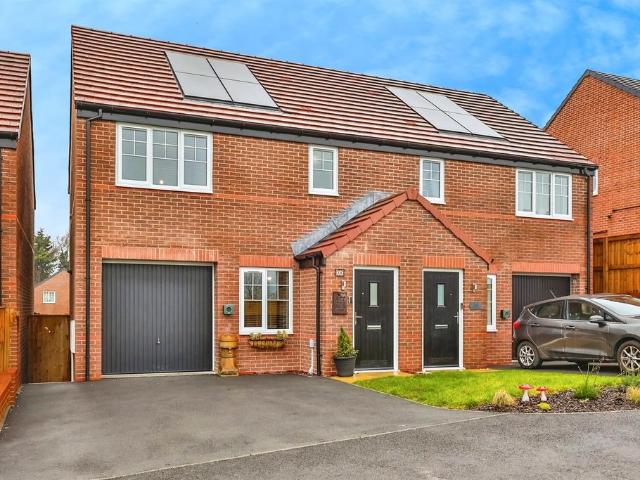3 bedroom semi detached house for sale