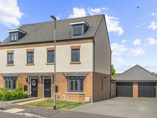 3 bedroom semi detached house for sale
