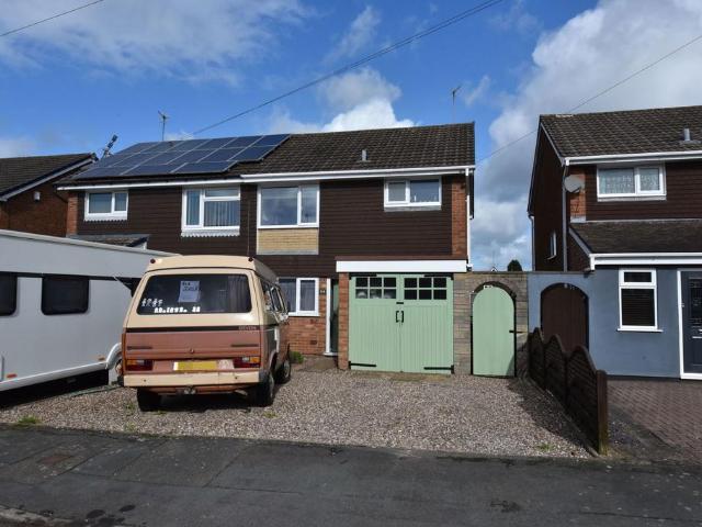 3 bedroom semi detached house for sale