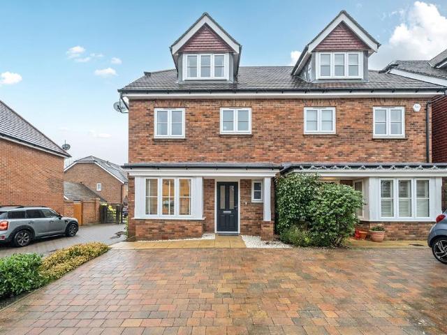 3 bedroom semi detached house for sale
