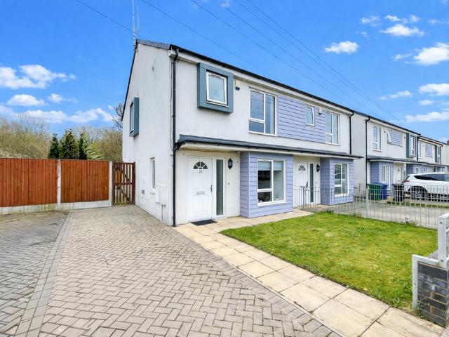 3 bedroom semi detached house for sale