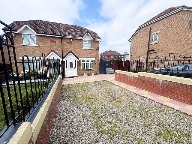 3 bedroom semi detached house for sale