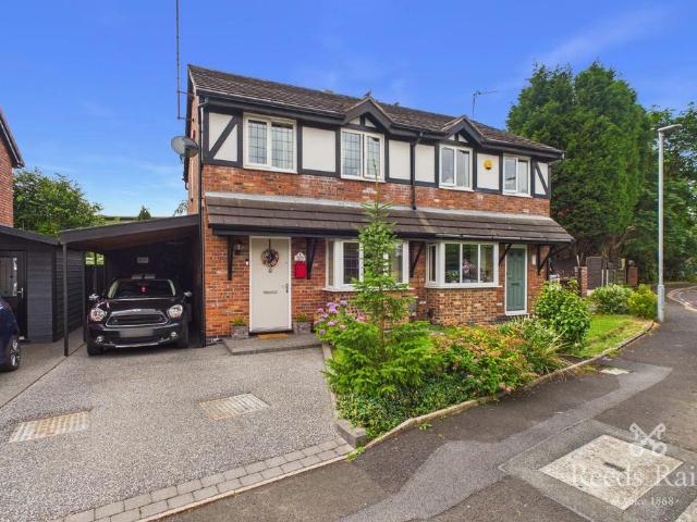 3 bedroom semi detached house for sale