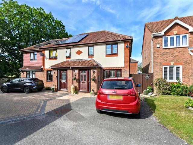 3 bedroom semi detached house for sale