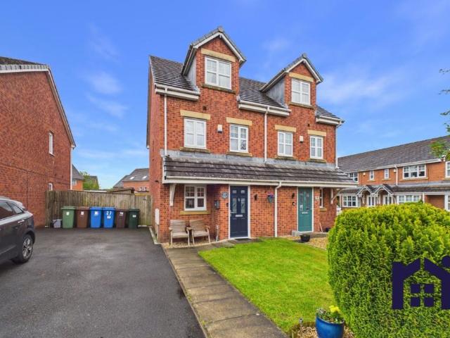 3 bedroom semi detached house for sale
