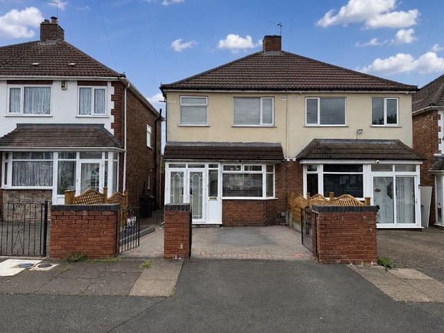3 bedroom semi detached house for sale