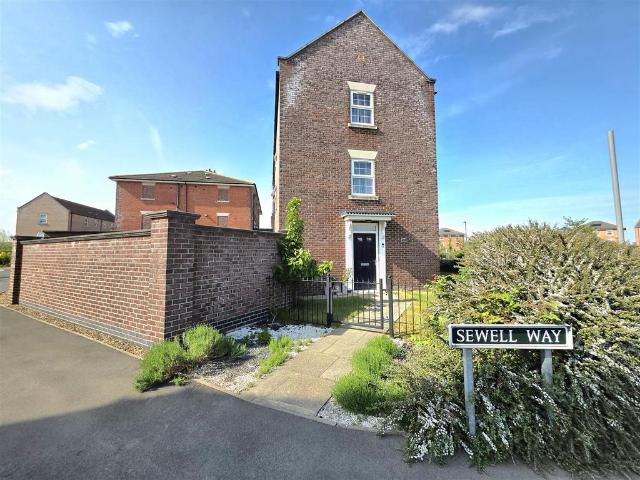 3 bedroom semi detached house for sale