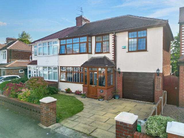 3 bedroom semi detached house for sale