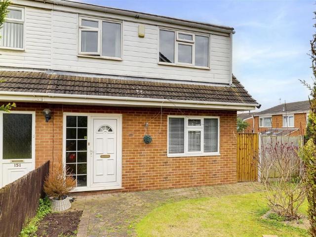 3 bedroom semi detached house for sale