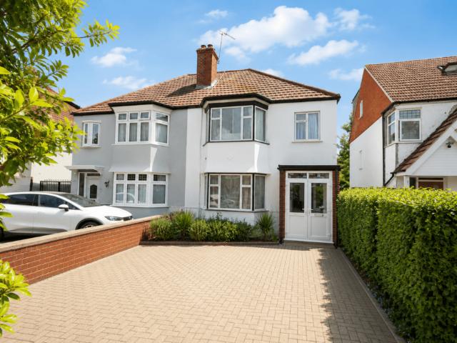 3 bedroom semi detached house for sale