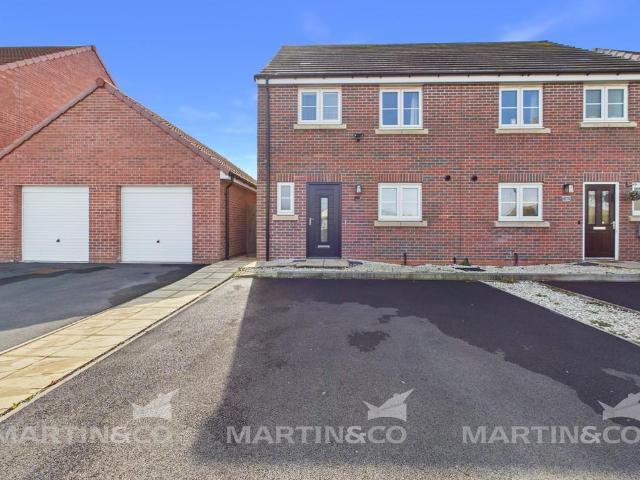3 bedroom semi detached house for sale