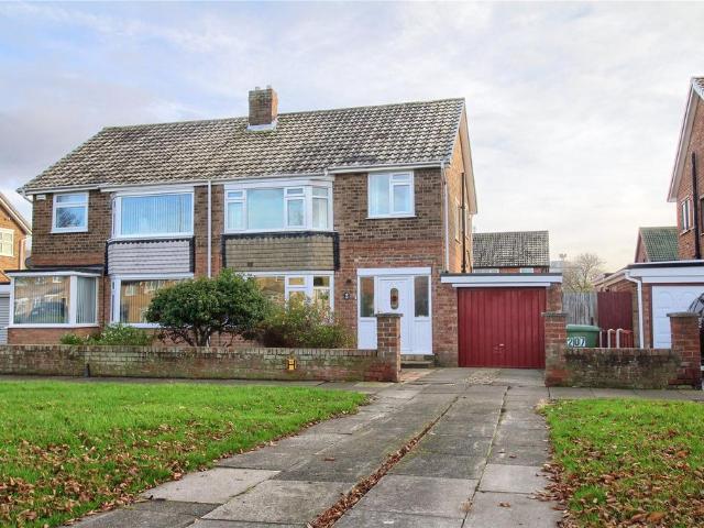 3 bedroom semi detached house for sale
