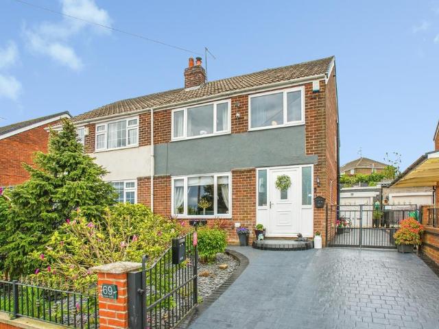 3 bedroom semi detached house for sale