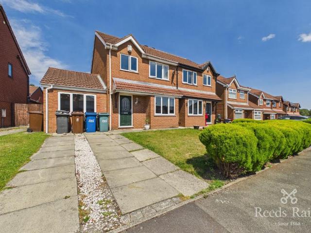 3 bedroom semi detached house for sale