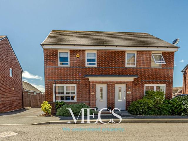 3 bedroom semi detached house for sale