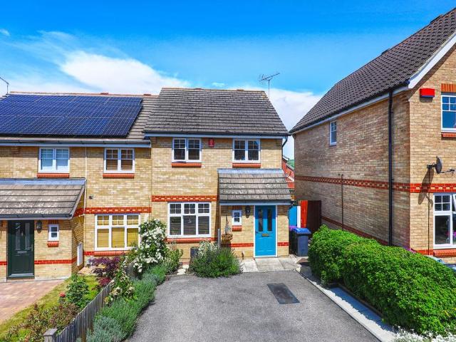 3 bedroom semi detached house for sale