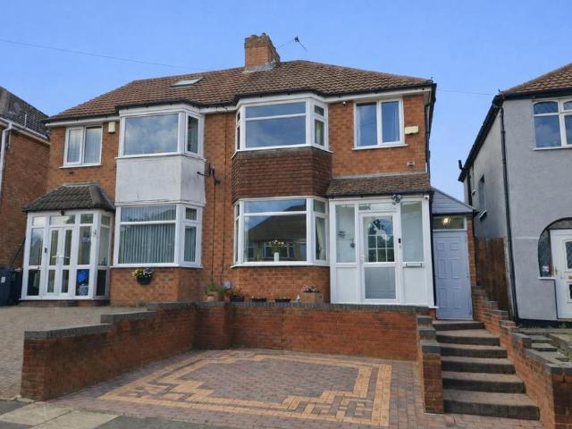 3 bedroom semi detached house for sale