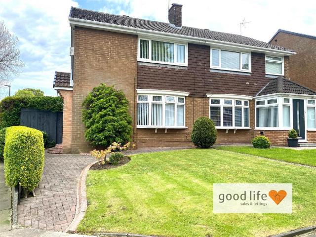 3 bedroom semi detached house for sale