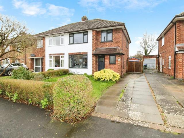 3 bedroom semi detached house for sale
