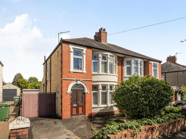 3 bedroom semi detached house for sale