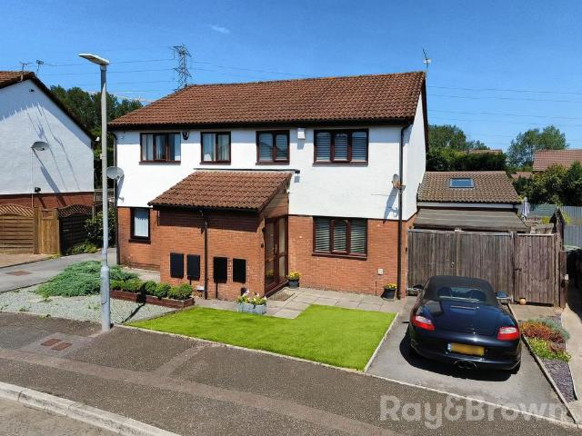 3 bedroom semi detached house for sale