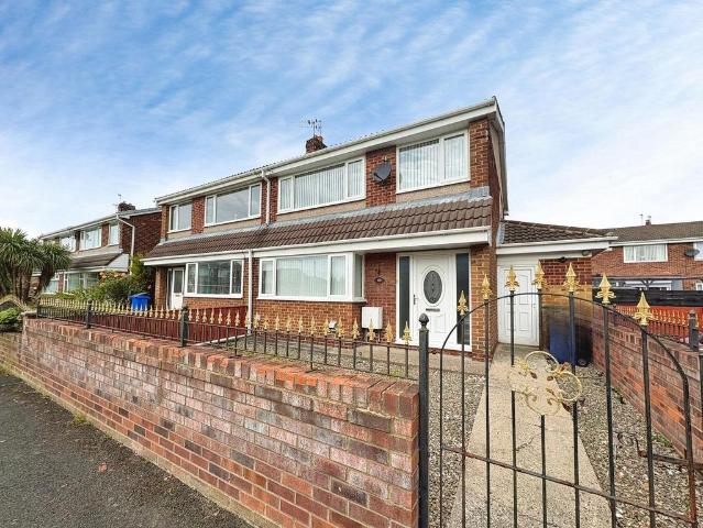 3 bedroom semi detached house for sale