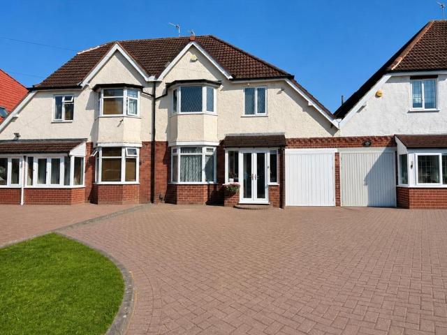 3 bedroom semi detached house for sale
