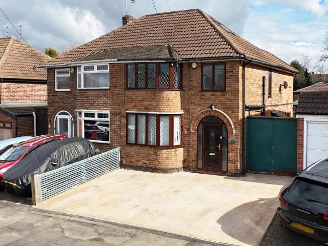 4 bedroom semi detached house for sale