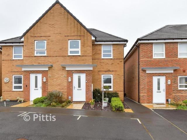 3 bedroom semi detached house for sale