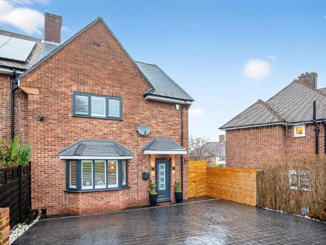 3 bedroom semi detached house for sale