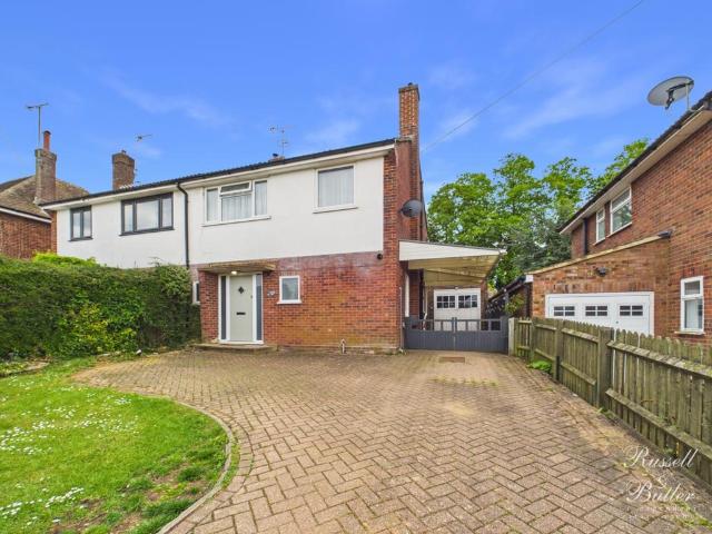 3 bedroom semi detached house for sale