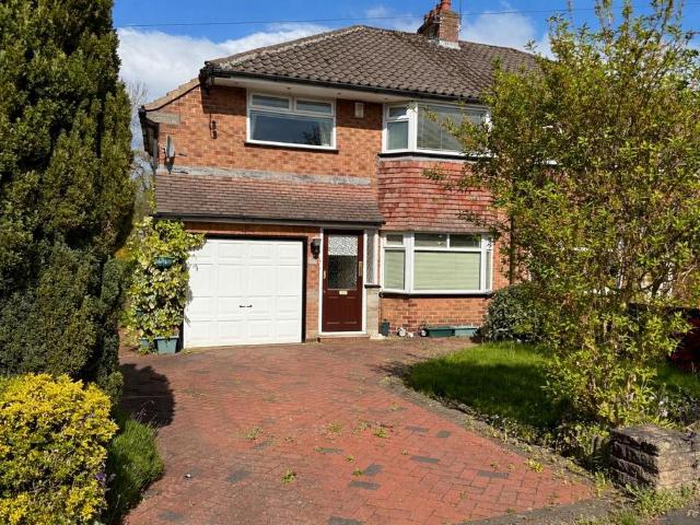 3 bedroom semi detached house for sale