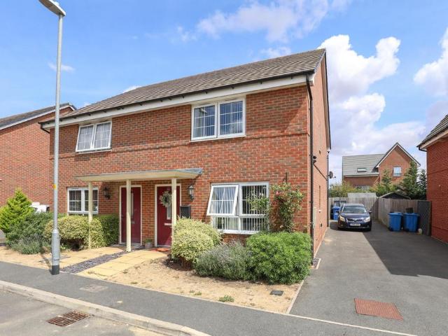 3 bedroom semi detached house for sale
