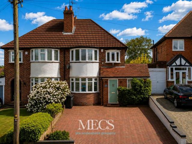 3 bedroom semi detached house for sale