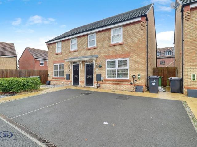 3 bedroom semi detached house for sale
