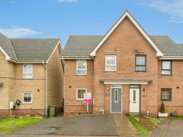 3 bedroom semi detached house for sale