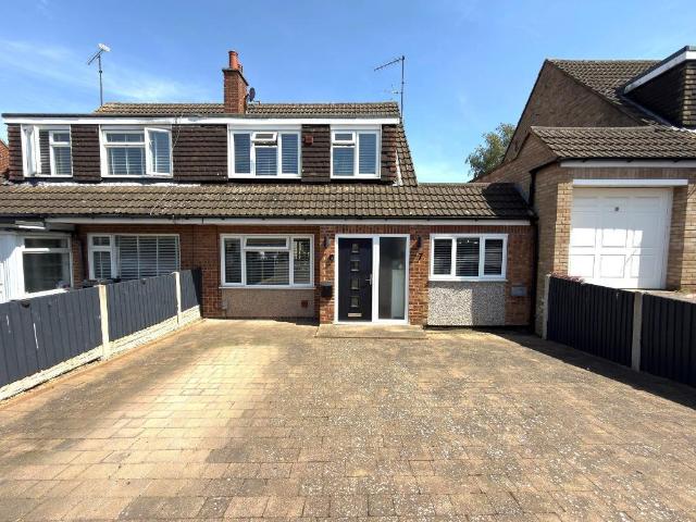 3 bedroom semi detached house for sale