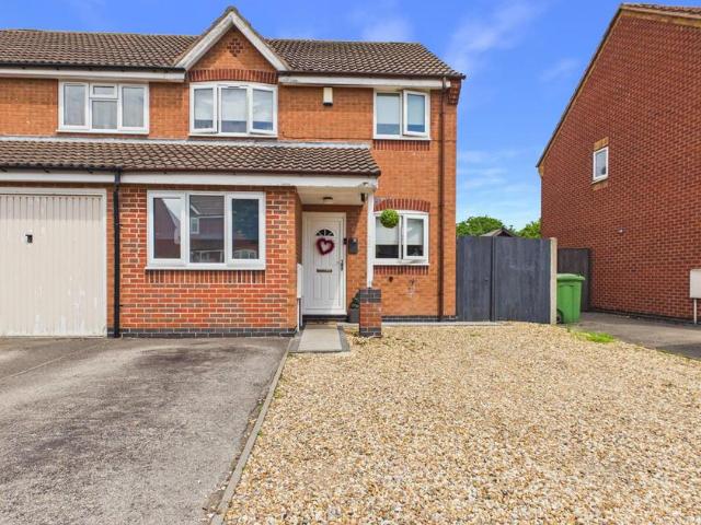 3 bedroom semi detached house for sale