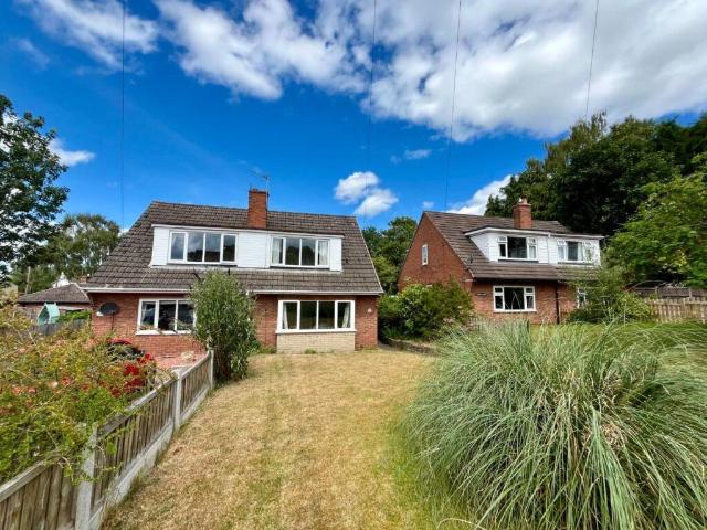 3 bedroom semi detached house for sale