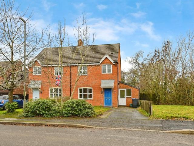 3 bedroom semi detached house for sale