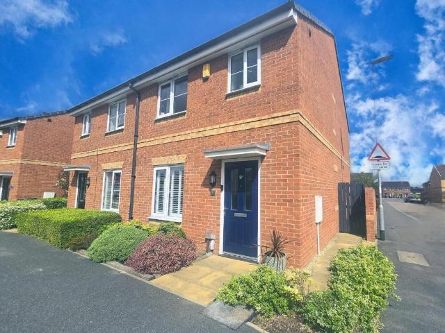 3 bedroom semi detached house for sale