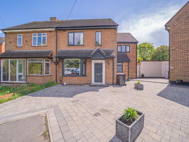 3 bedroom semi detached house for sale