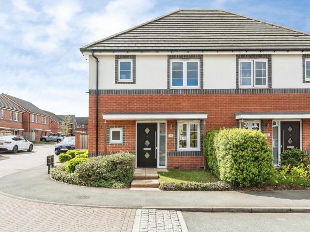 3 bedroom semi detached house for sale