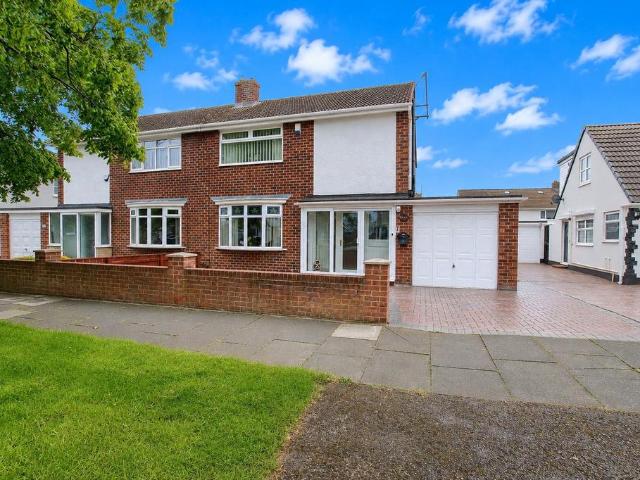 3 bedroom semi detached house for sale