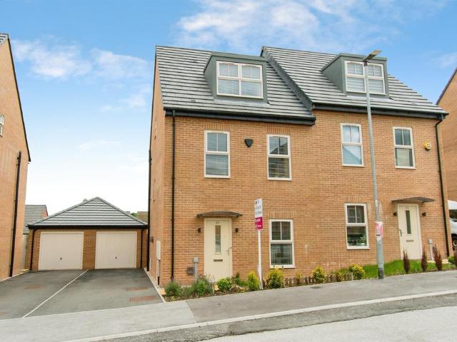 4 bedroom semi detached house for sale