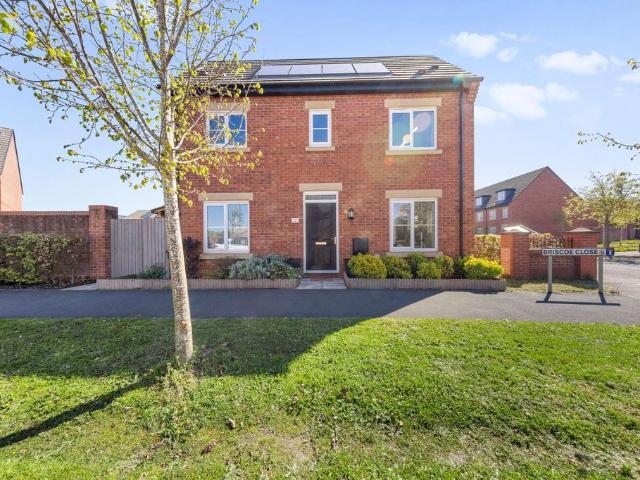 3 bedroom semi detached house for sale